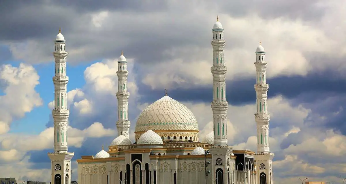Het vrijdagsgebed (Salaat al Jumu’ah) | Islam Guide